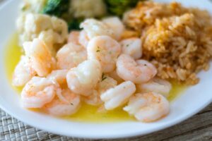 Camarones al Mojo de Ajo (Mexican Garlic Shrimp) - Thrift and Spice