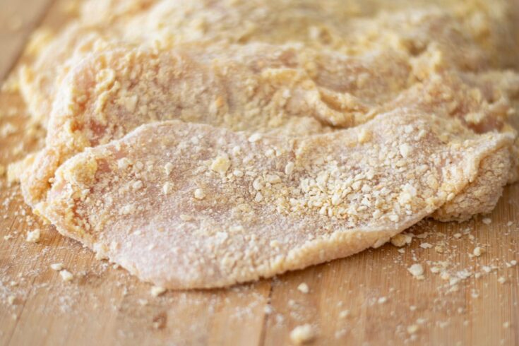 Milanesa de Pollo (Chicken Milanesa) - Thrift and Spice