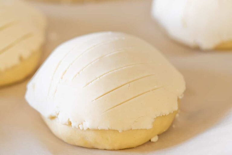 Homemade Conchas Recipe (Mexican Sweet Bread / Pan Dulce)